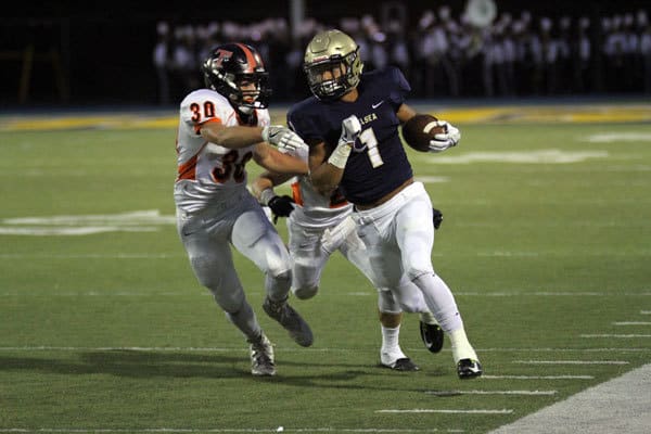 Chelsea Bulldogs football extends undefeated season (with slideshow ...