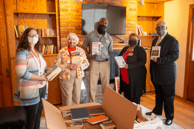 The Friends of Chelsea District Library Give Back - Chelsea Update ...